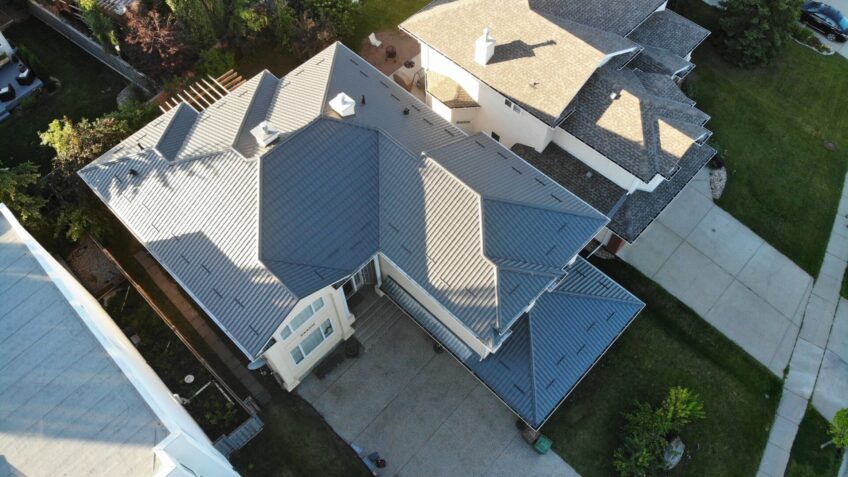 Edmonton Metal Roofing Installation Experts | I Roof Alberta